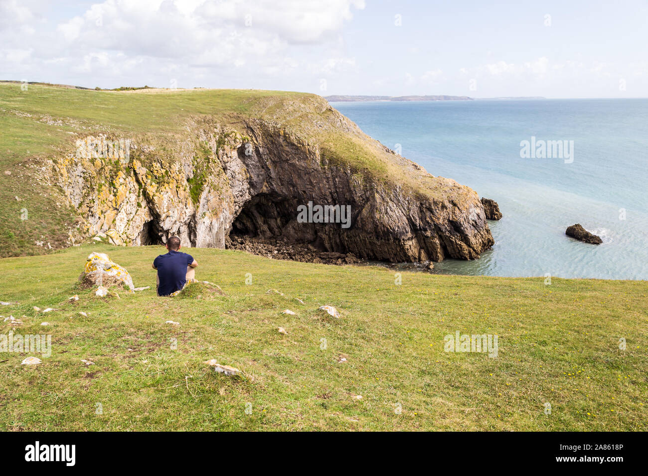 Beach and ocean in Wales Stock Photo - Alamy