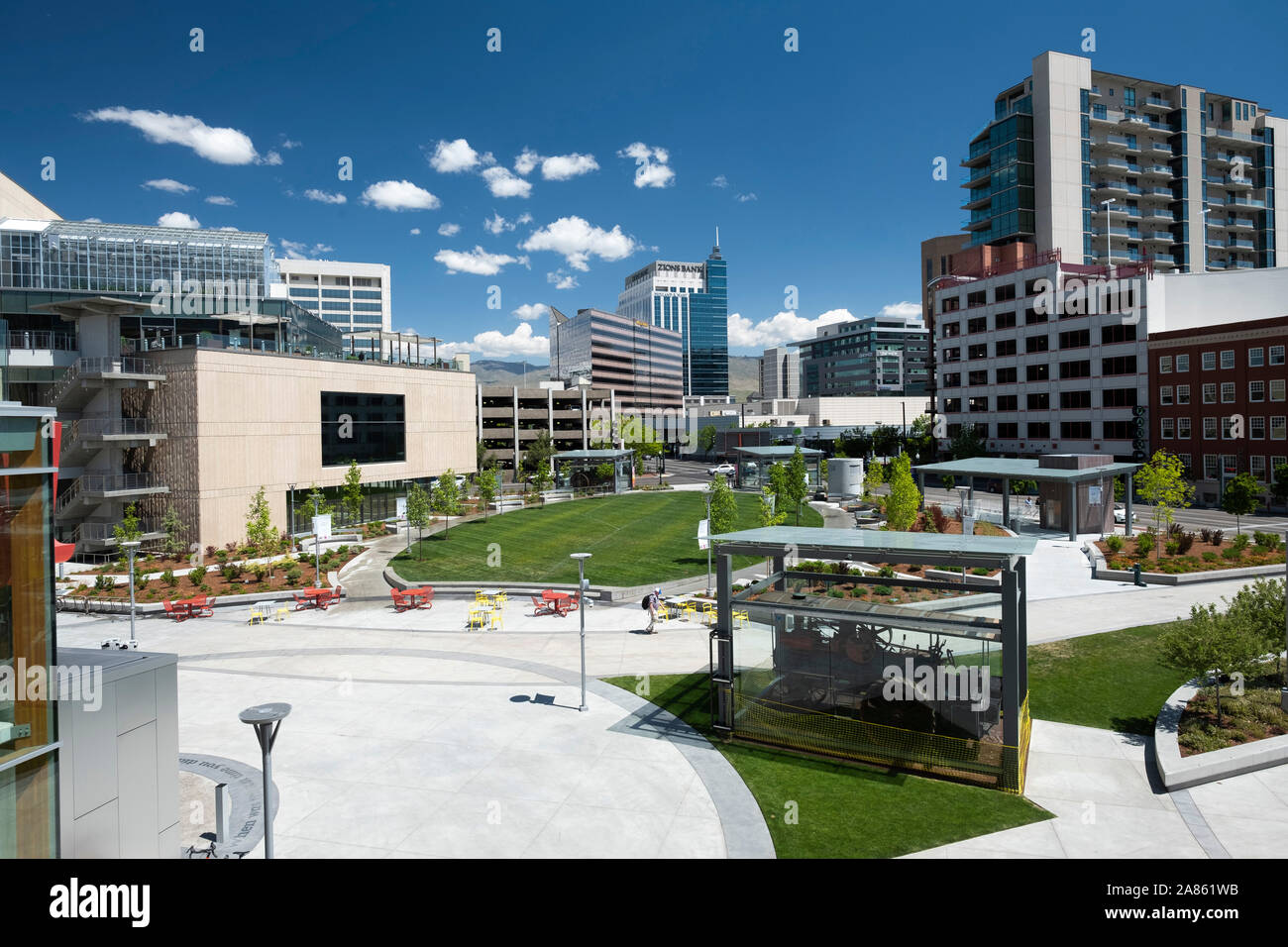 Simplot hi-res stock photography and images - Alamy