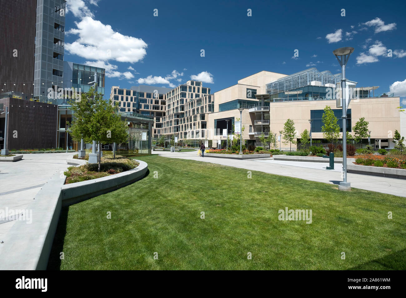 Community meeting place hi-res stock photography and images - Alamy