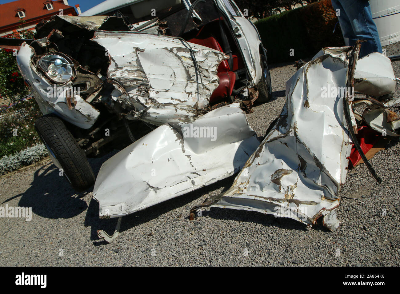 Accident vehicle hi-res stock photography and images - Alamy