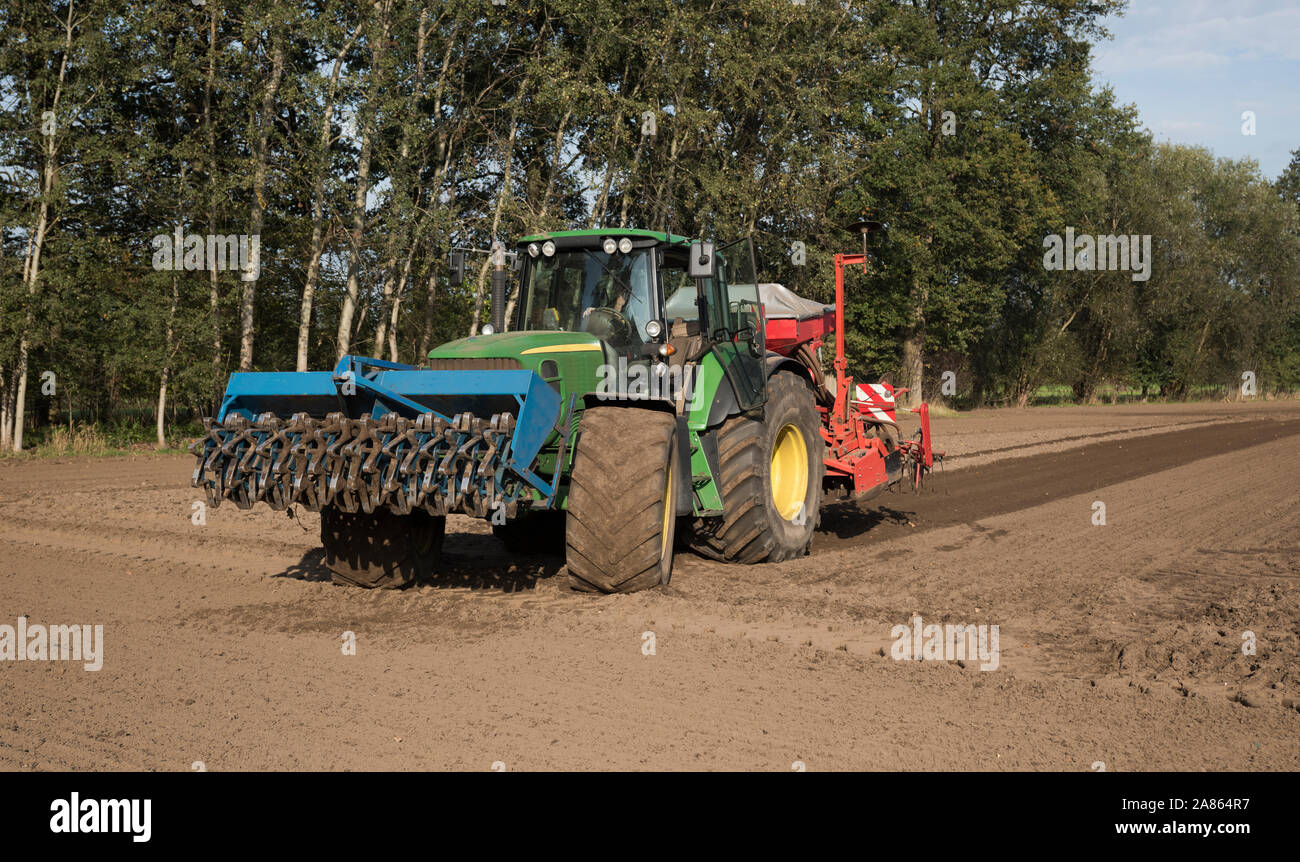 Rough cloddy soils hi-res stock photography and images - Alamy