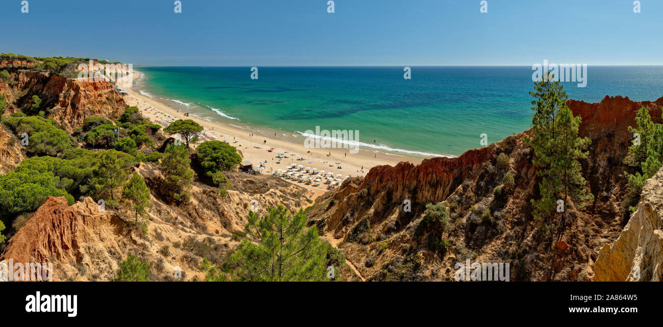 Praia da Falesia beach, near Albufeira, the Algarve Stock Photo - Alamy