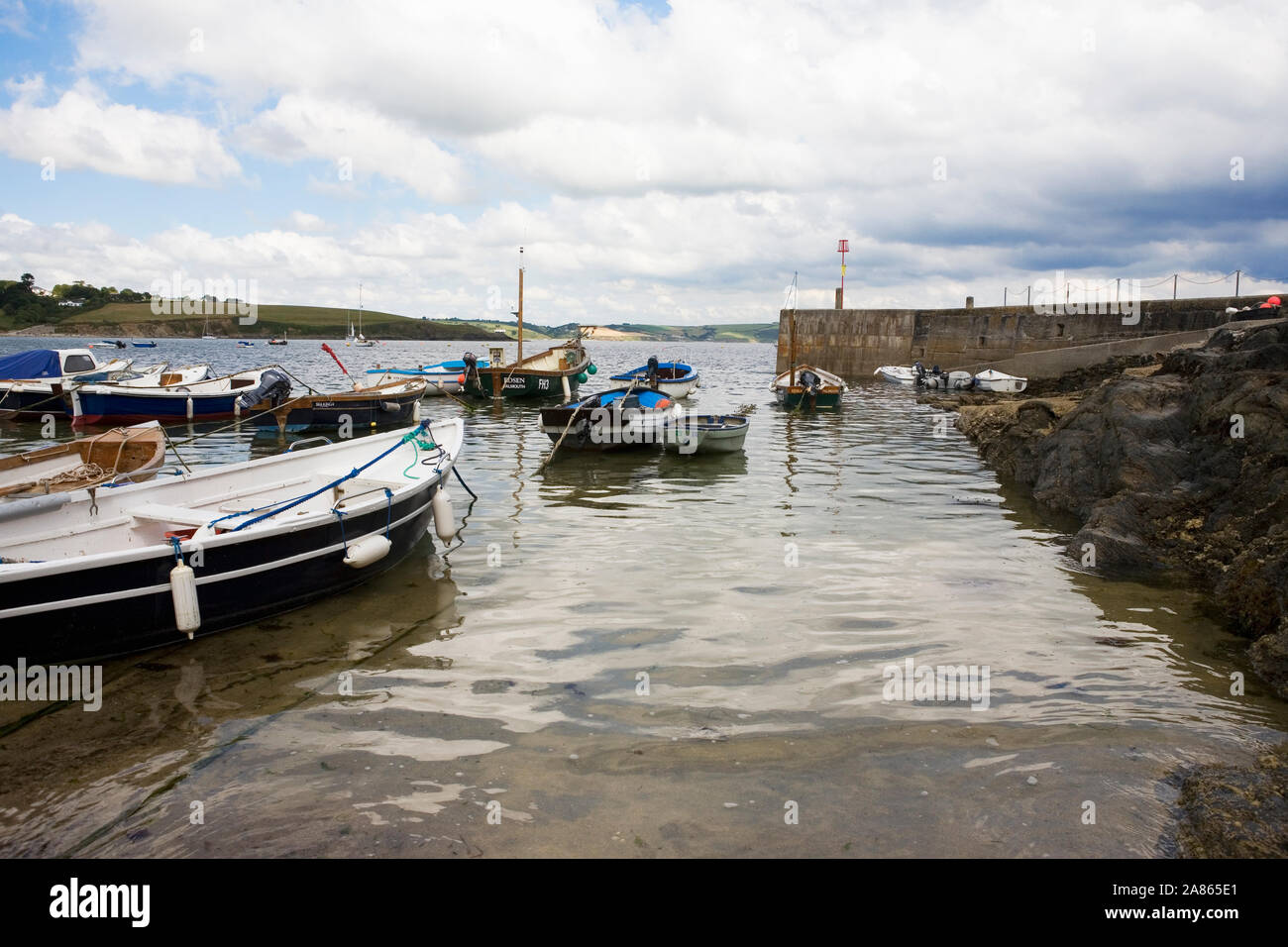 The tiny harbour at Portscatho, Gerrans Bay, Cornwall, England, UK ...