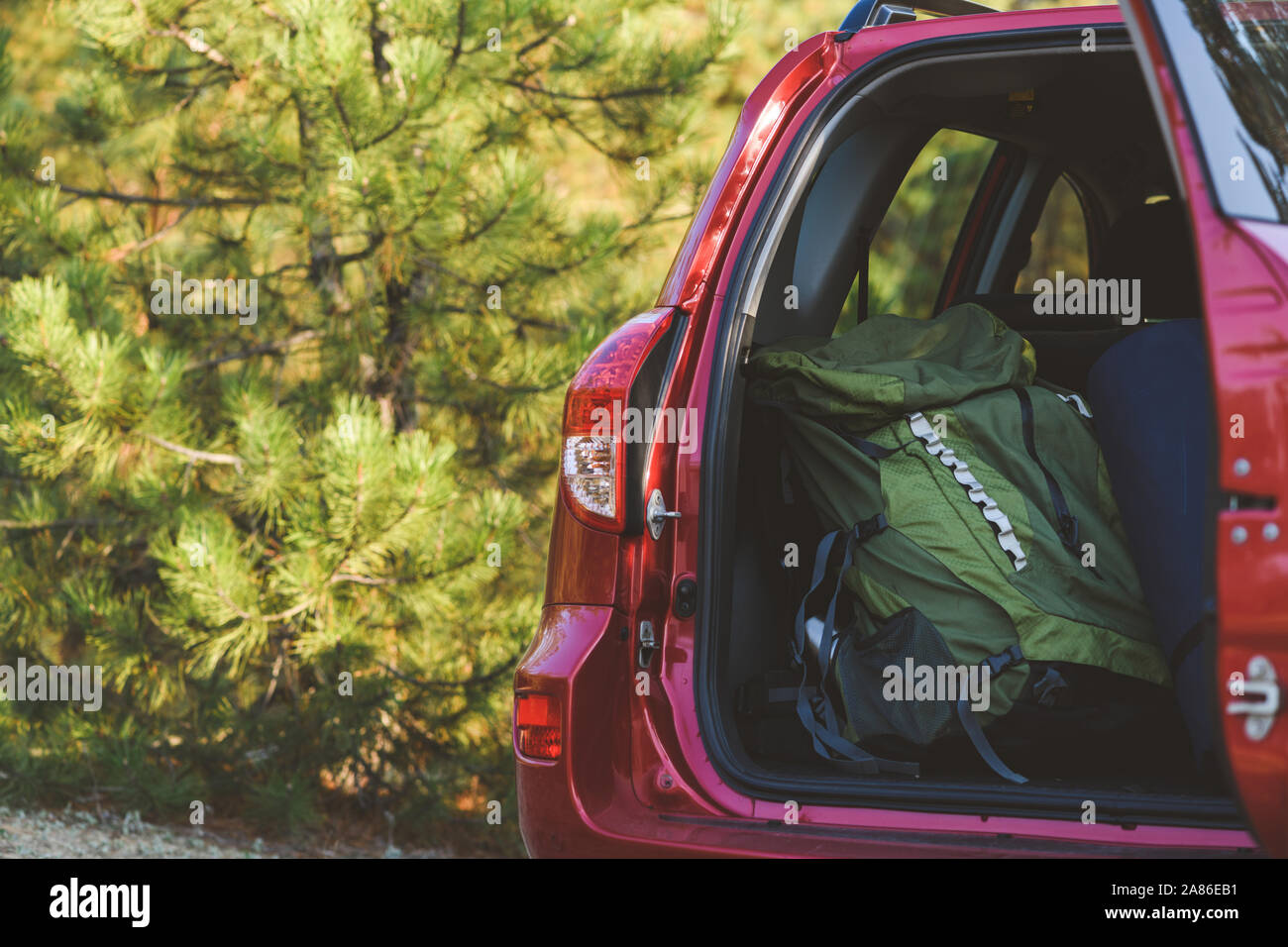 Suv luggage rack hi-res stock photography and images - Alamy