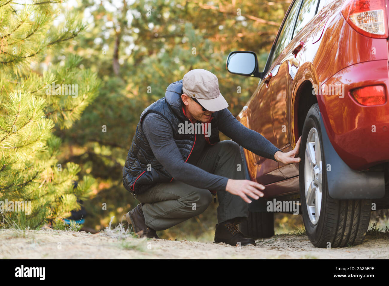 Sit down service hi-res stock photography and images - Alamy