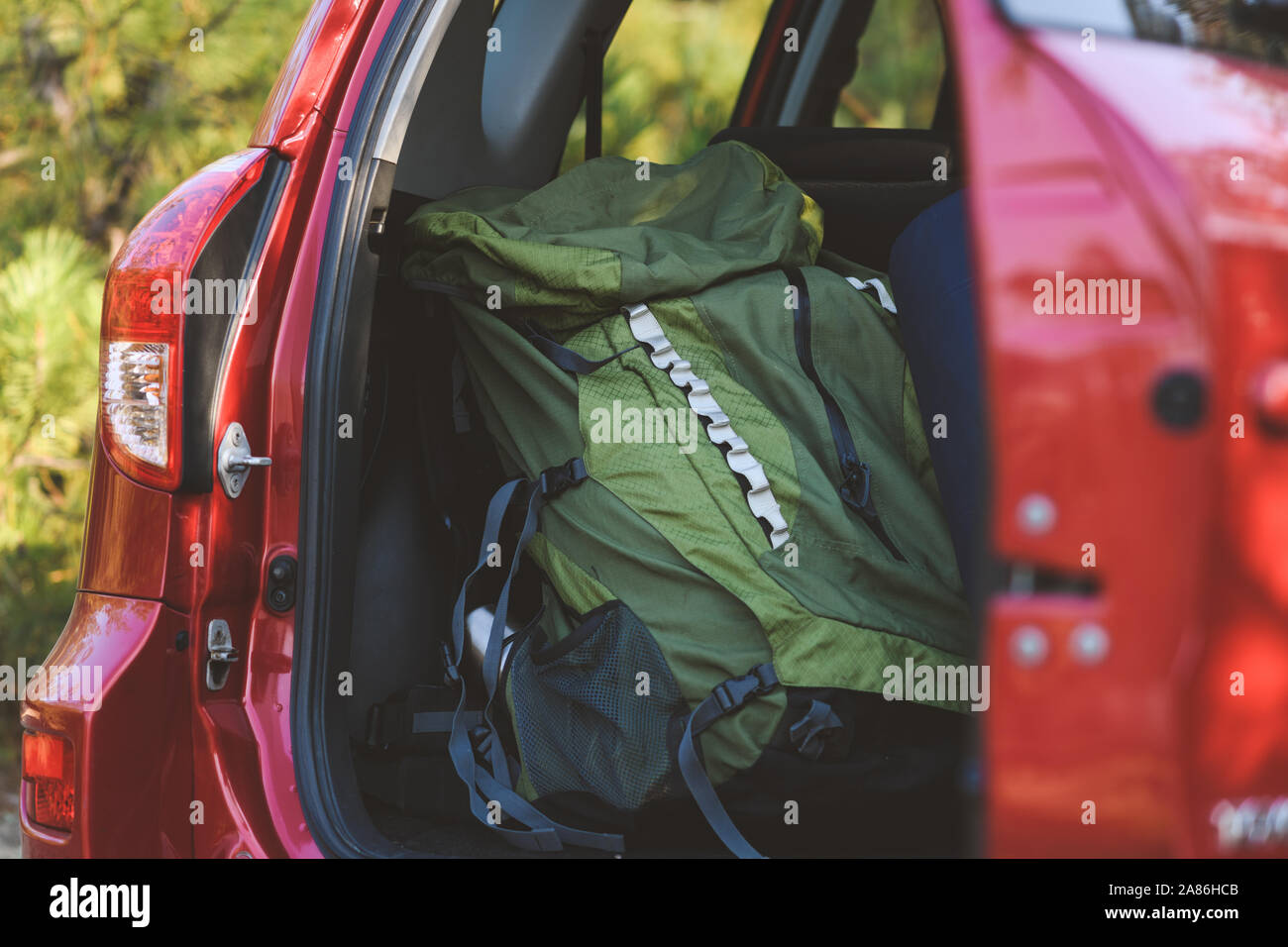 Car packed drive hi-res stock photography and images - Alamy