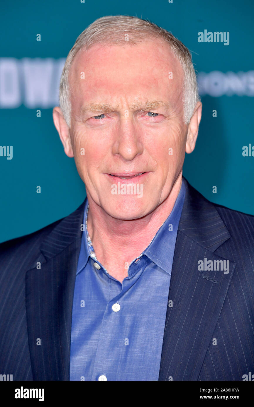 Mark rolston hi-res stock photography and images - Alamy