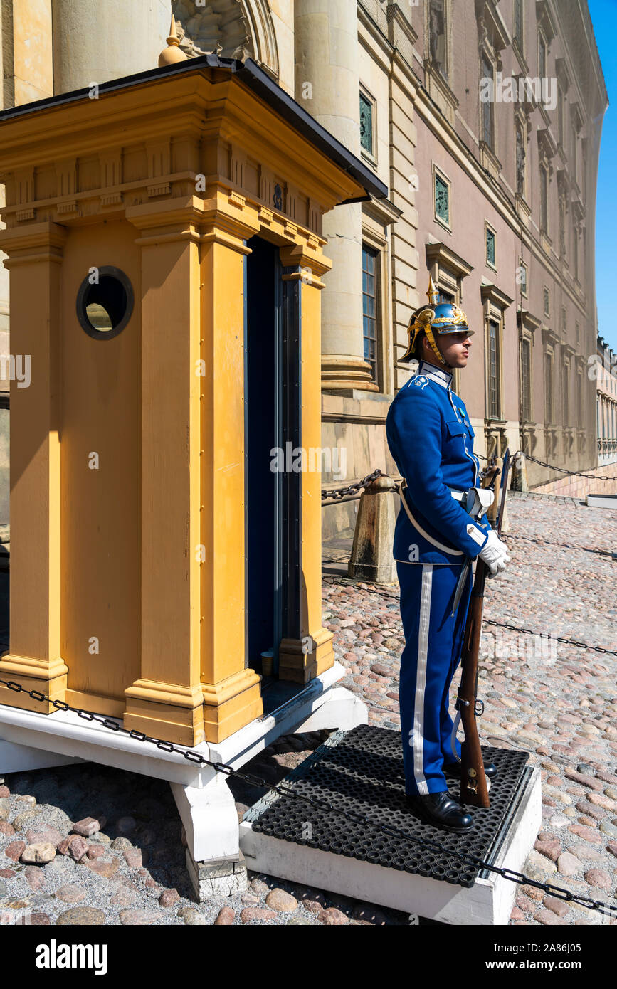 Palace guard house hi-res stock photography and images - Alamy