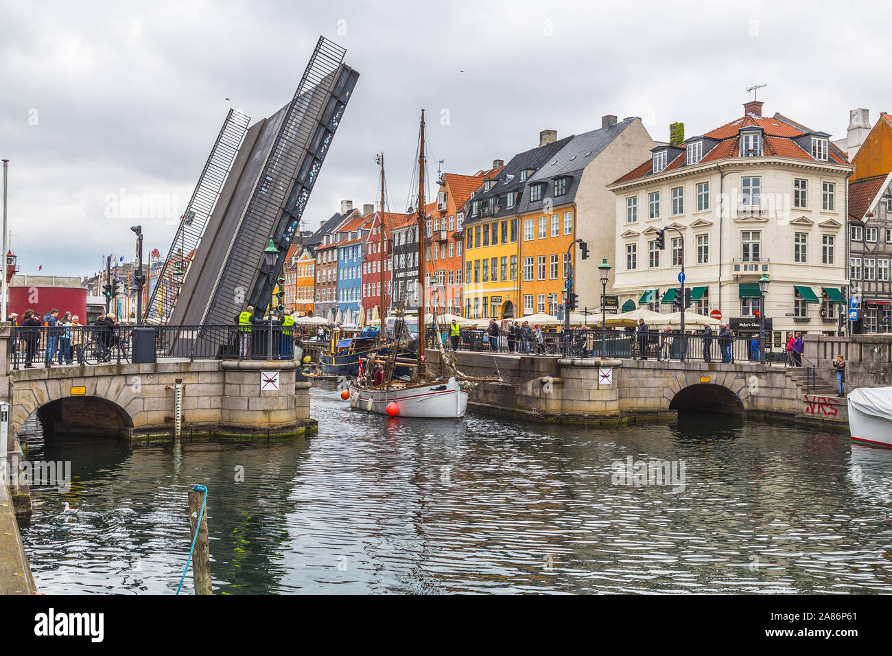 COPENHAGEN, DENMARK - 24TH MAY 2017: The bridger crossing the middle of ...