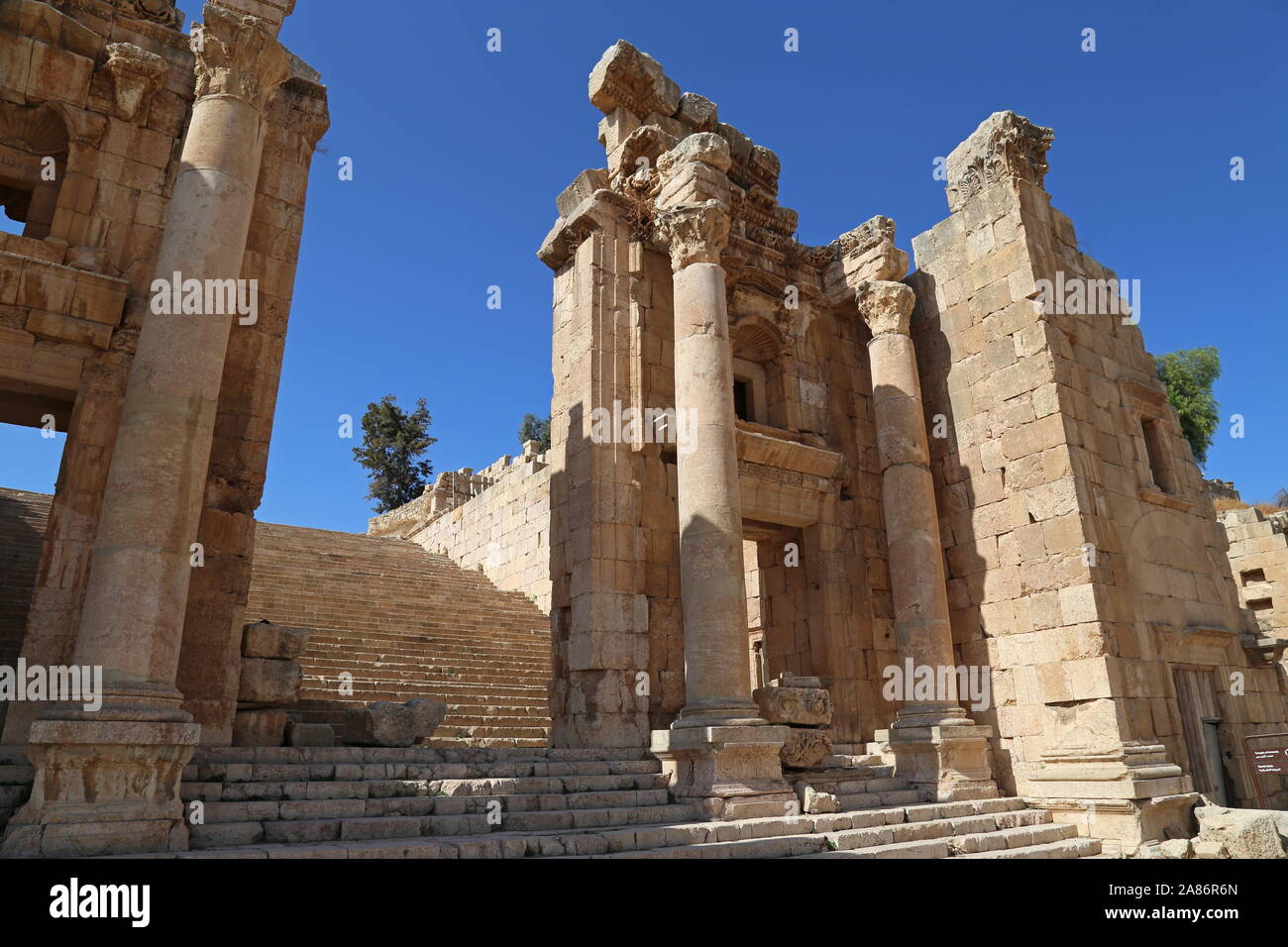 Roman propylaeum ruins hi-res stock photography and images - Alamy