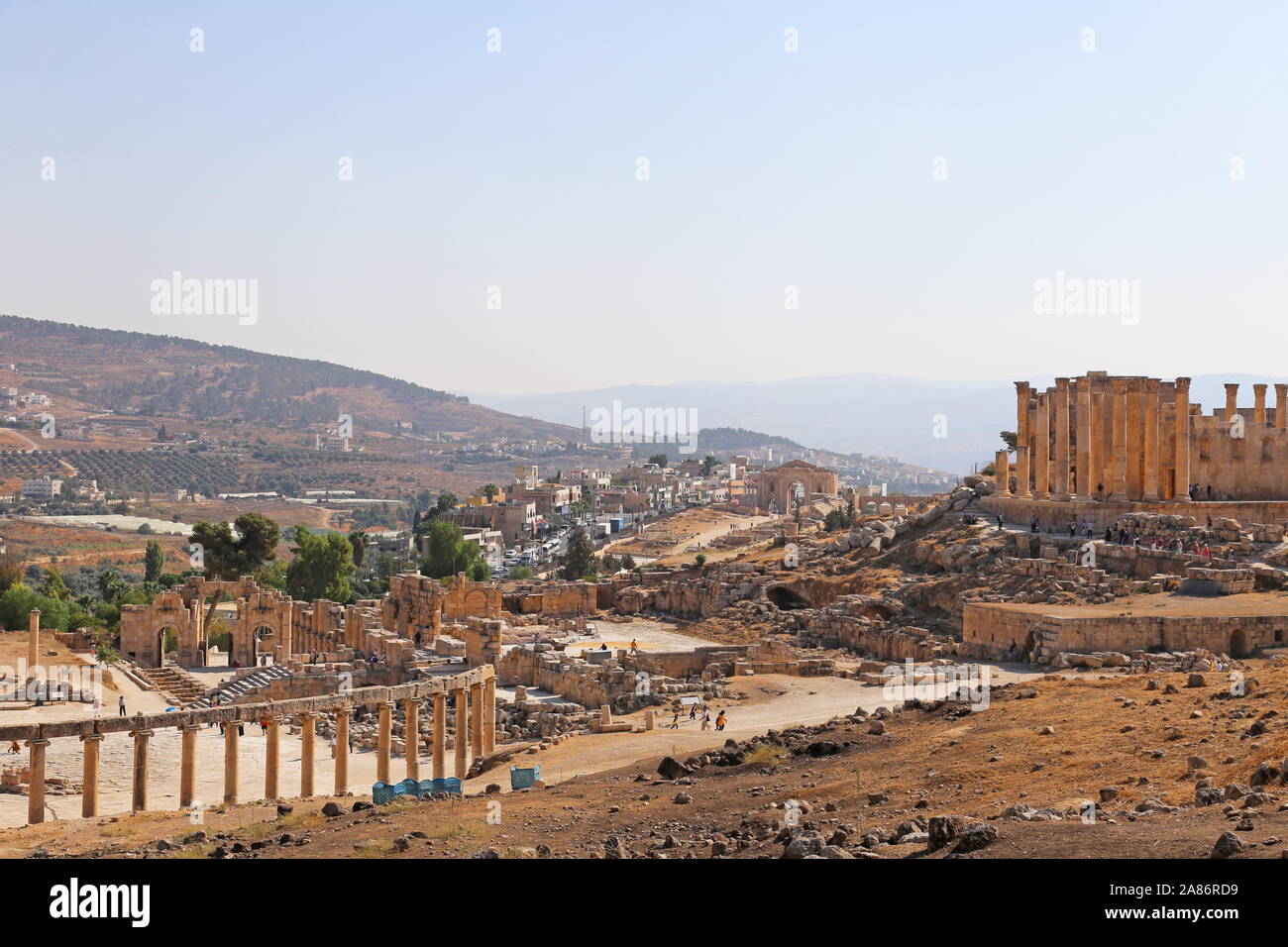 Oval Plaza and Temple of Zeus, Jerash, Jerash Governorate, Jordan ...