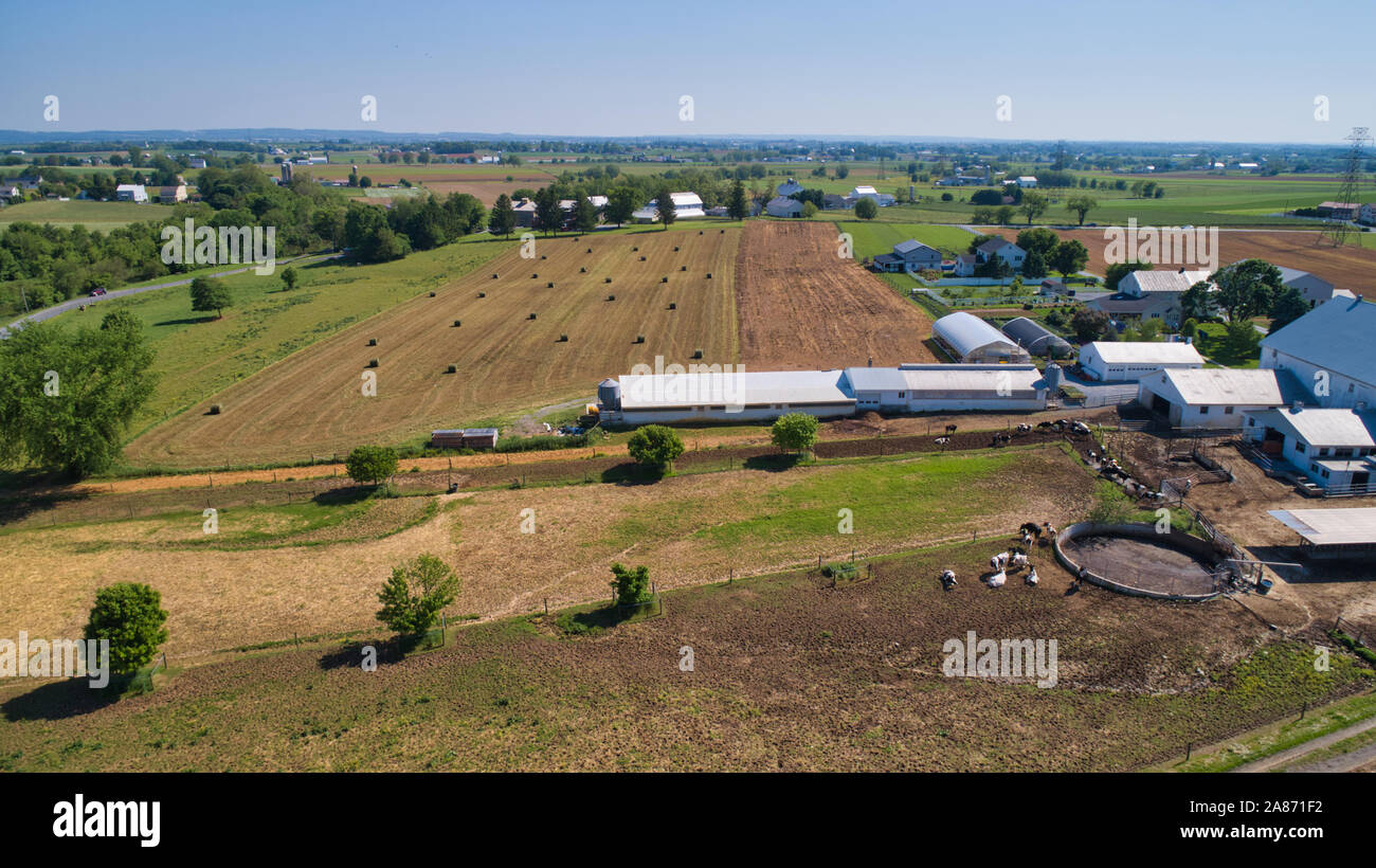 Fertilizing crops aerial hi-res stock photography and images - Alamy