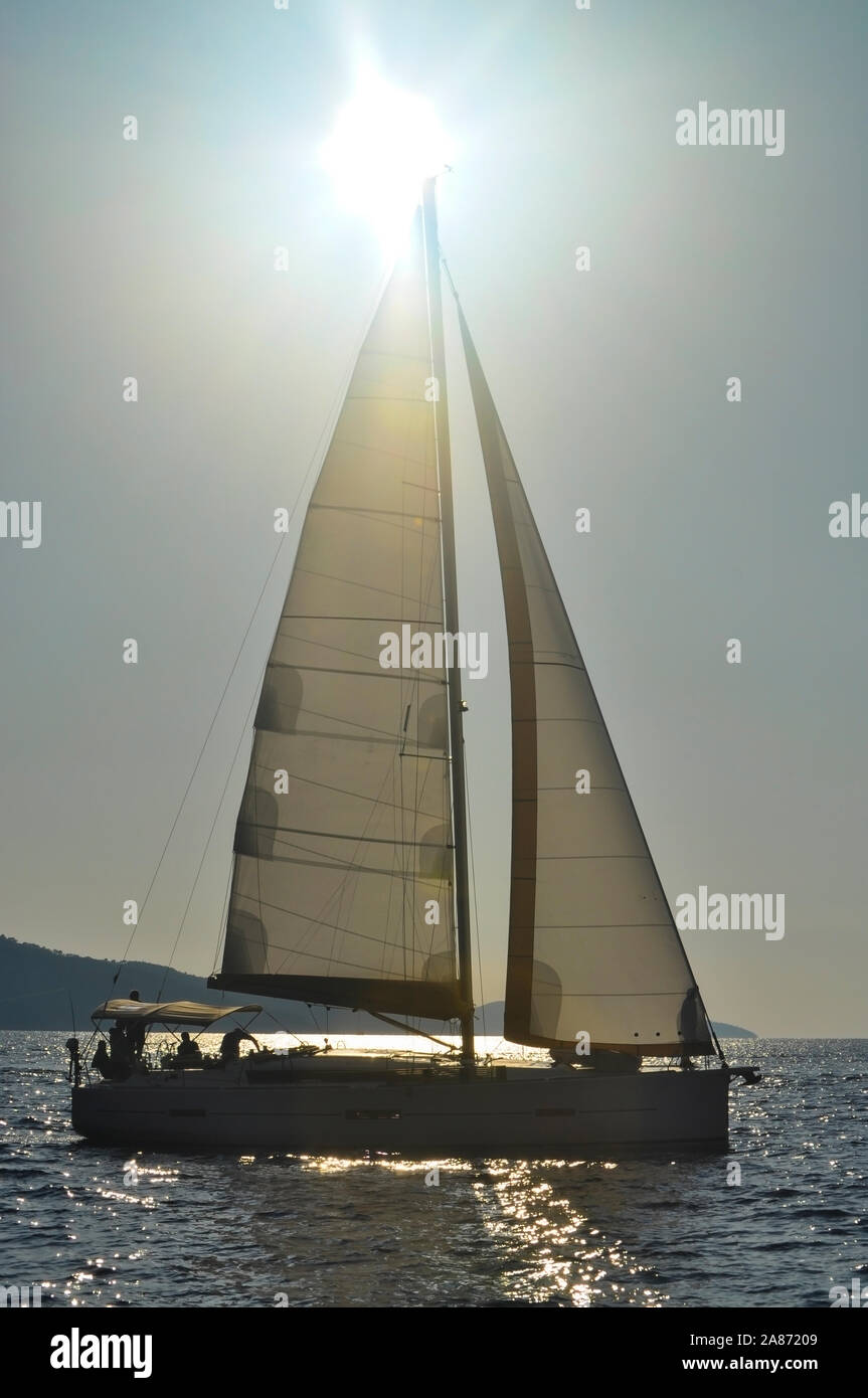 Wind in the sails hi-res stock photography and images - Alamy