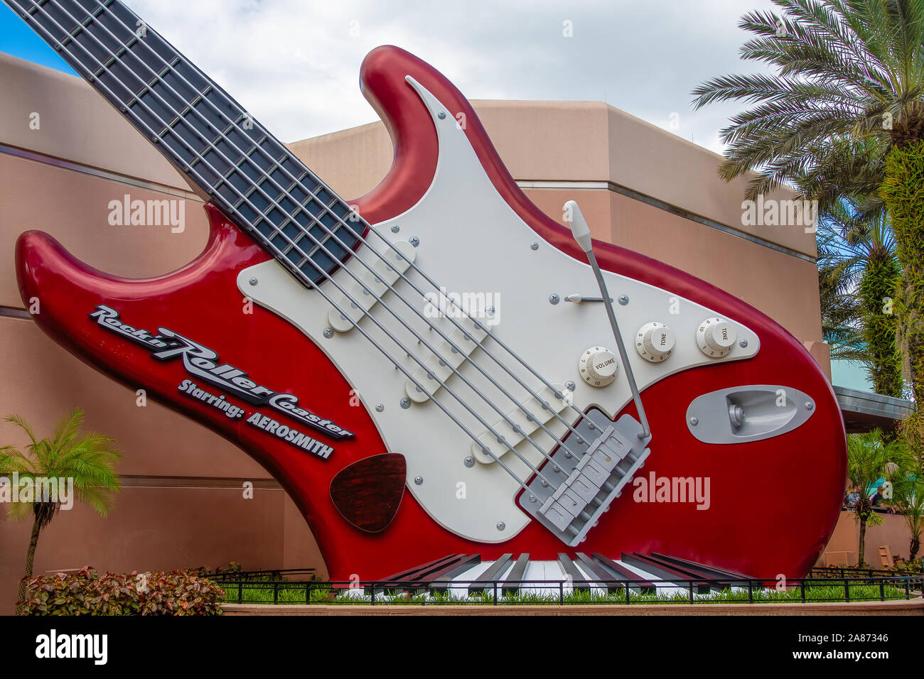 Giant guitar at Rock N Roller Coaster ride at Hollywood Studios Stock ...