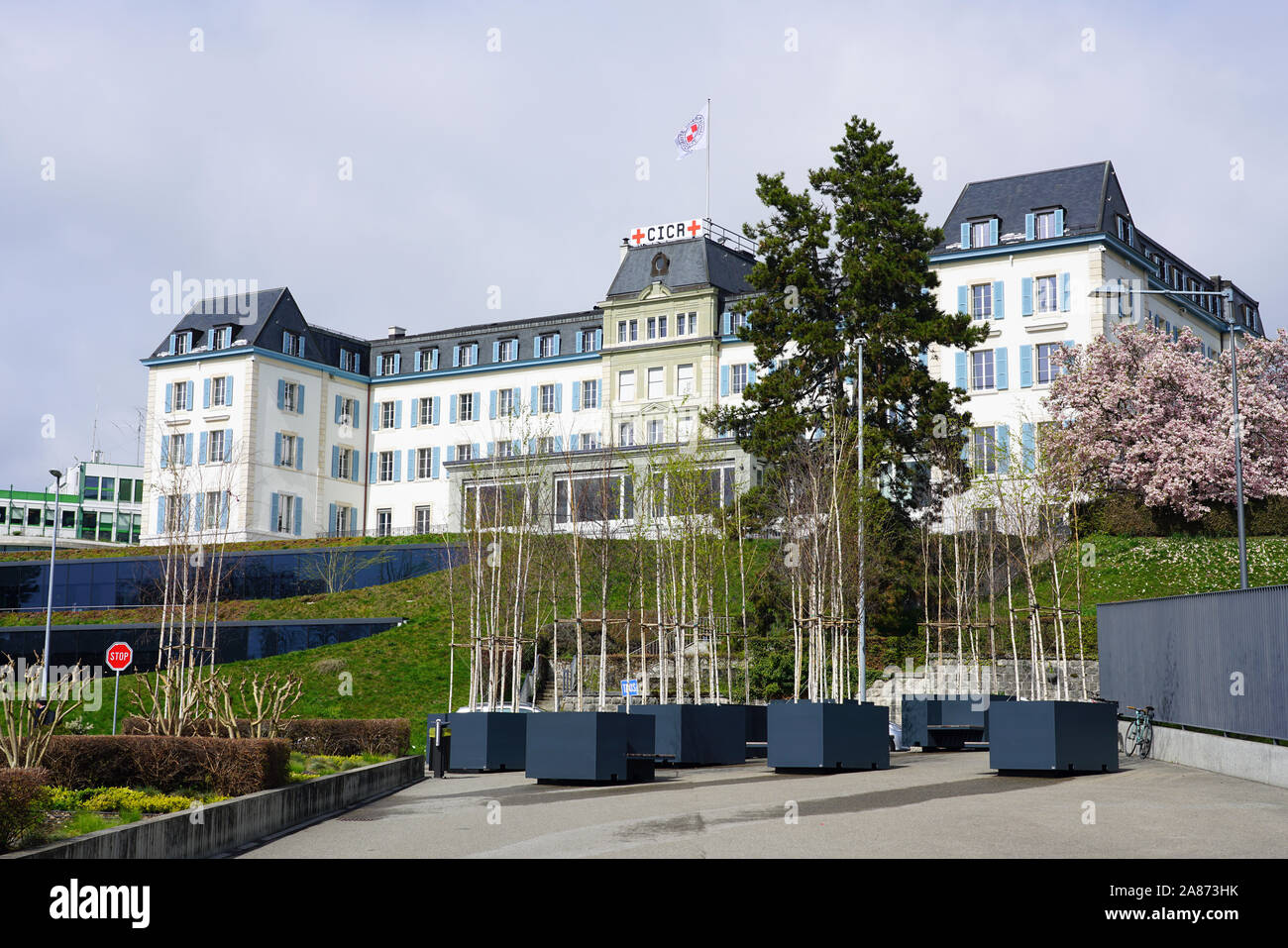 Icrc logo hi-res stock photography and images - Alamy