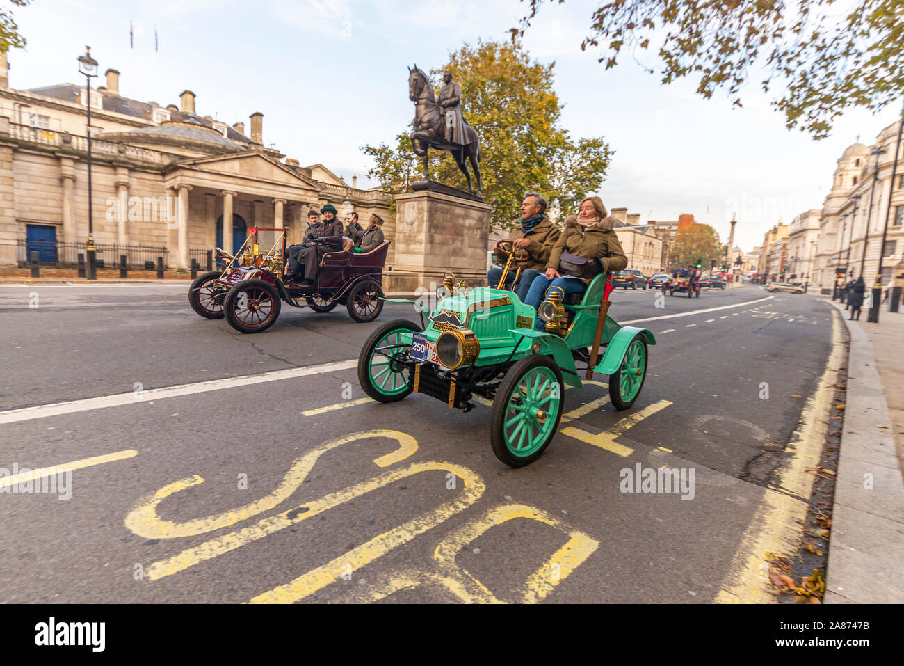 1904 Pope-Tribune vintage car driven through Westminster at the start ...