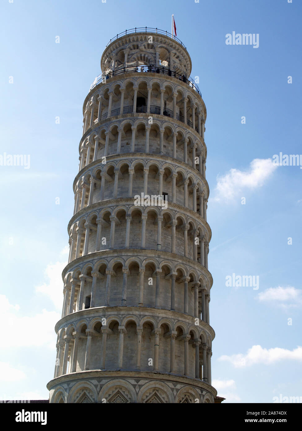 The world famous landmark of the Leaning Tower of Pisa in Italy Stock ...