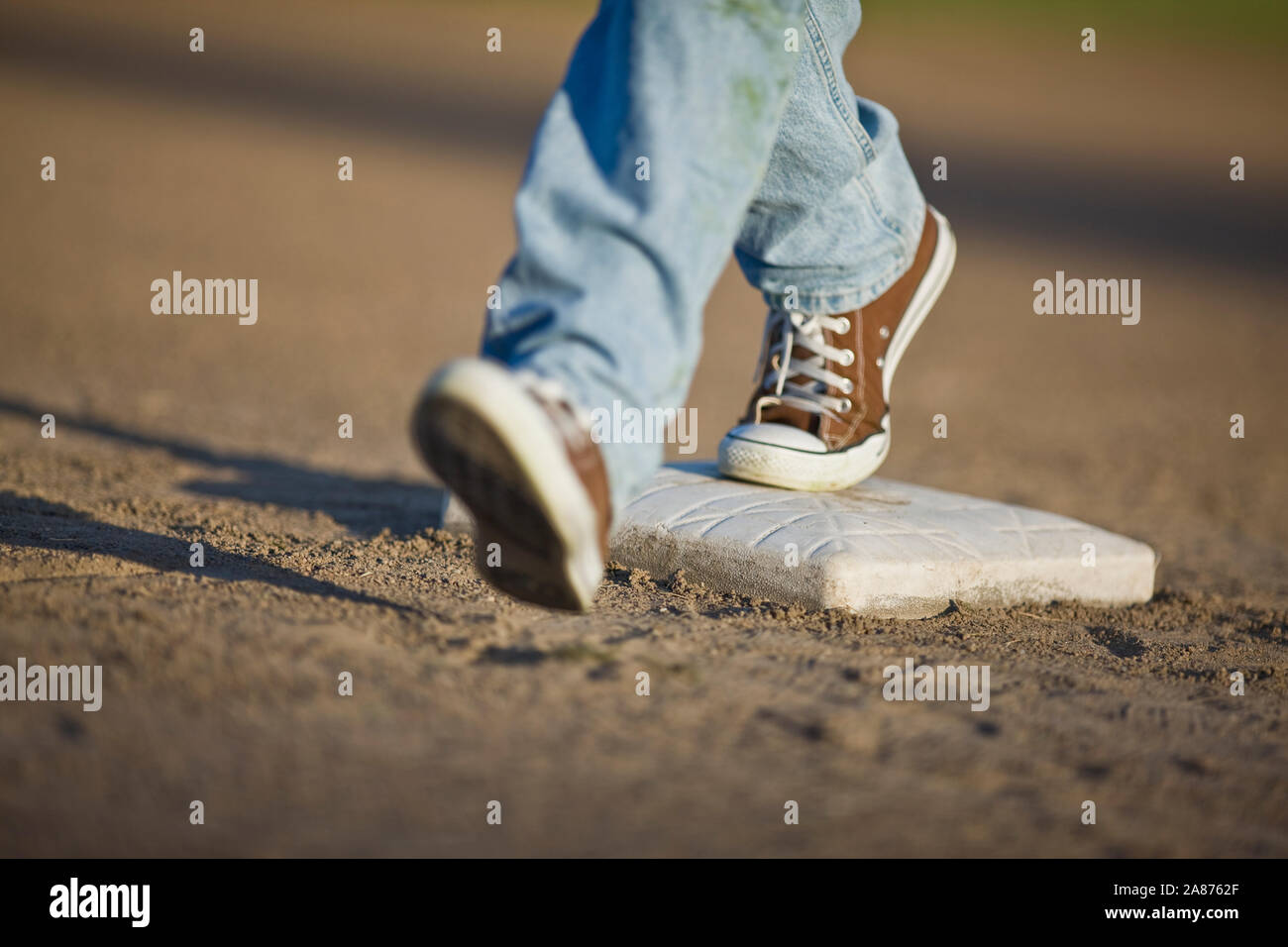 Stepping on to the mat hi-res stock photography and images - Alamy