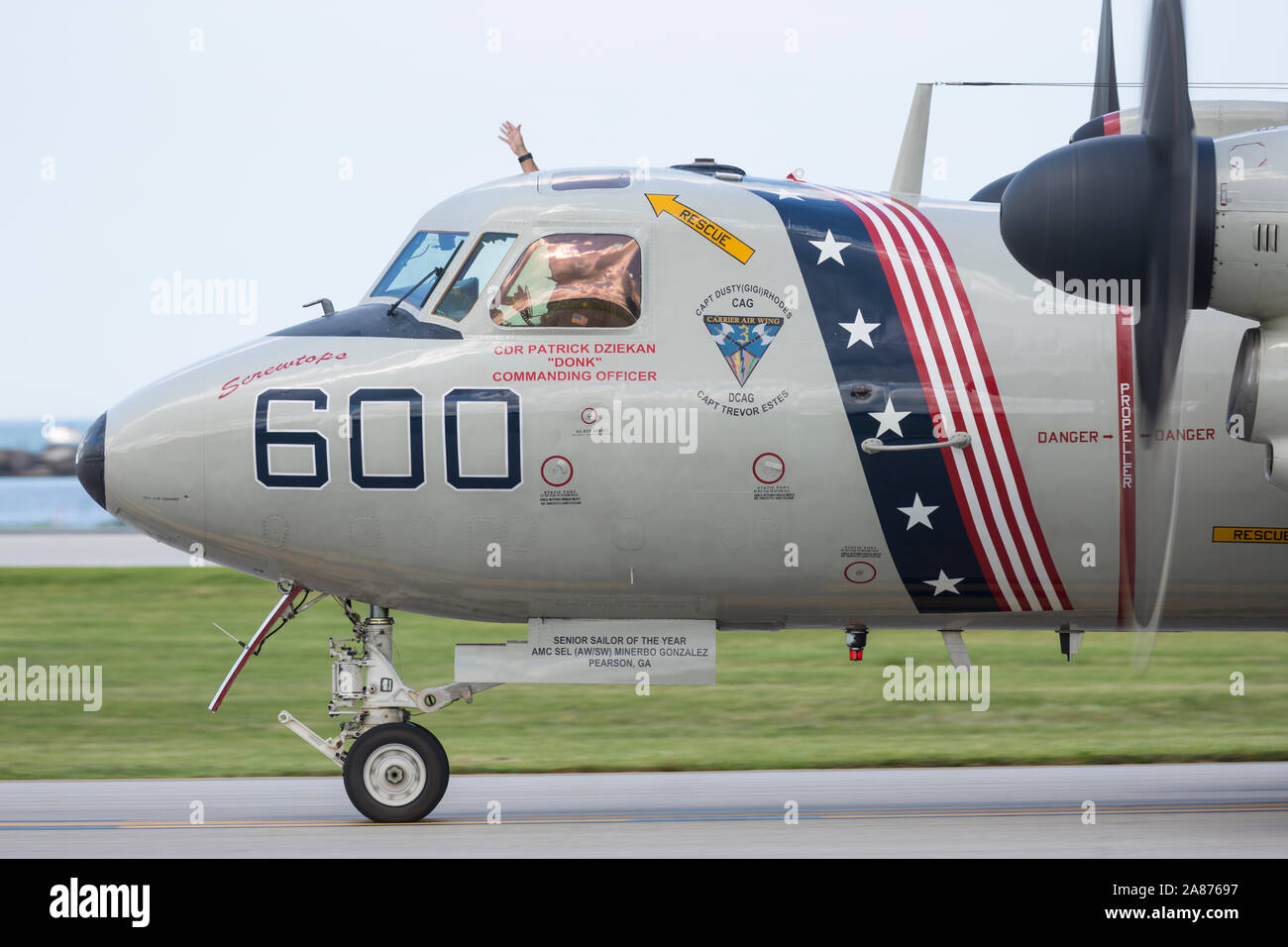 Northrop grumman e 2 hawkeye hi-res stock photography and images - Alamy