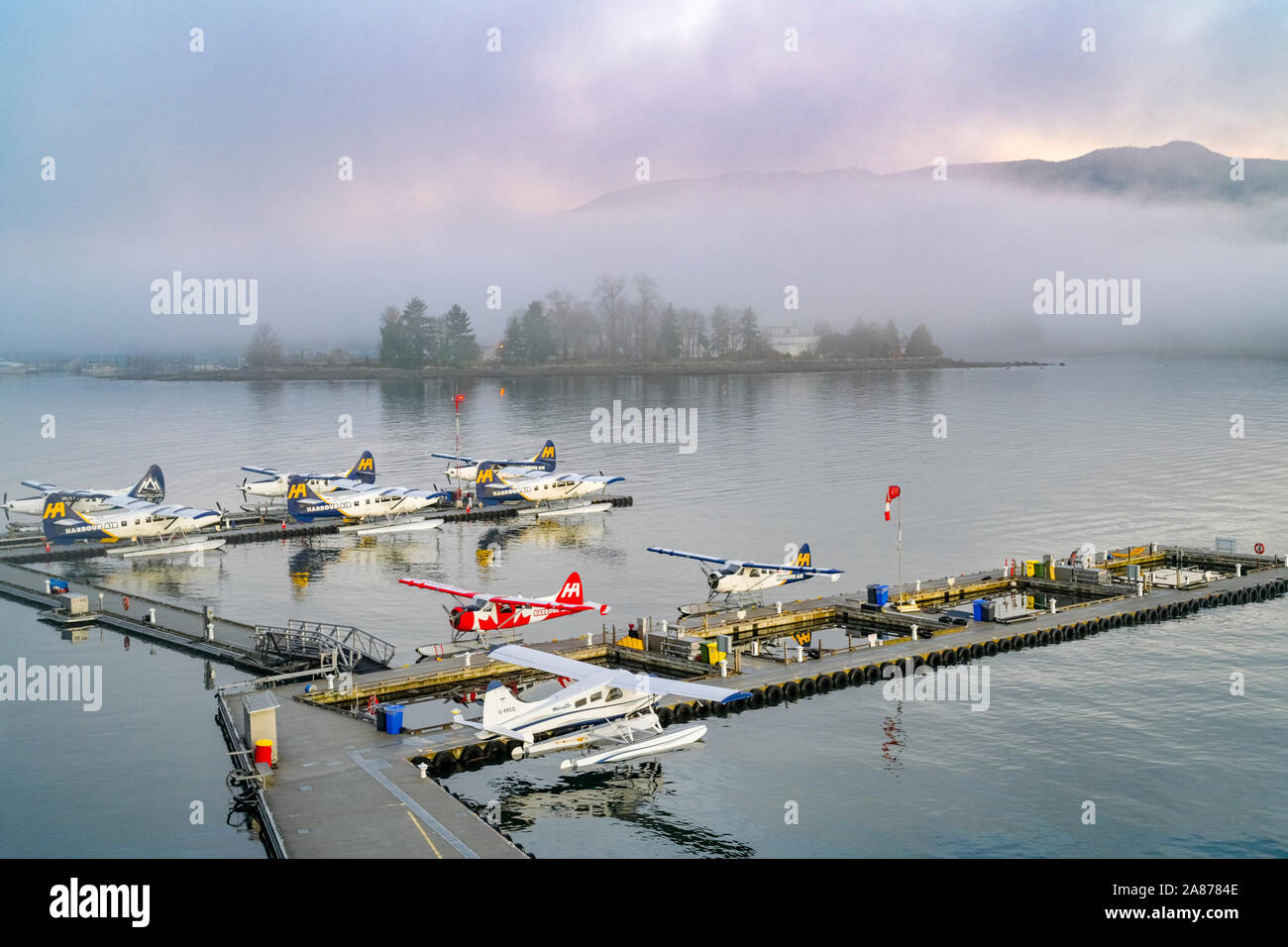 Seaplane terminal hi-res stock photography and images - Alamy