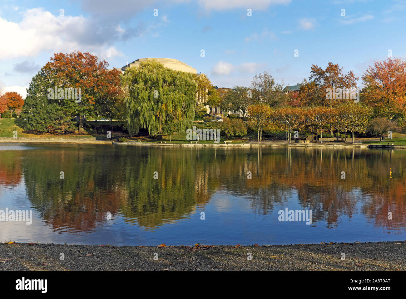 Fall colors in nature hi-res stock photography and images - Alamy