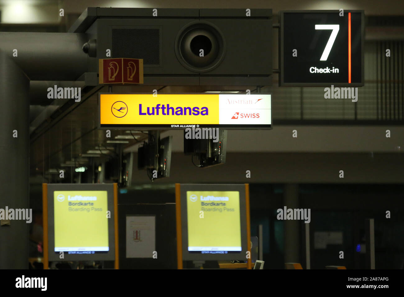 Hamburg Germany 07th Nov 2019 A Closed Lufthansa Counter Can Be