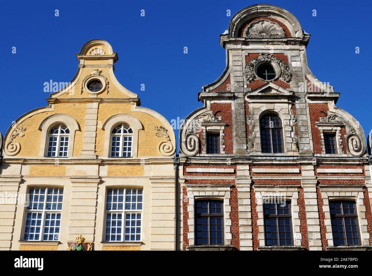 Flemish baroque townhouses hi-res stock photography and images - Alamy