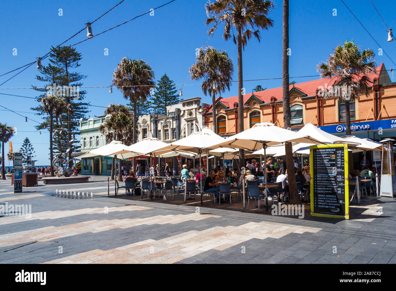 Maly, Australia - March 13th 2013: People eating and drinking in a cafe ...