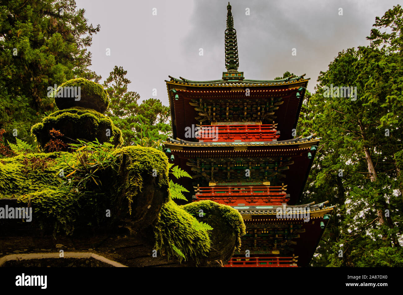Five story tower hi-res stock photography and images - Alamy