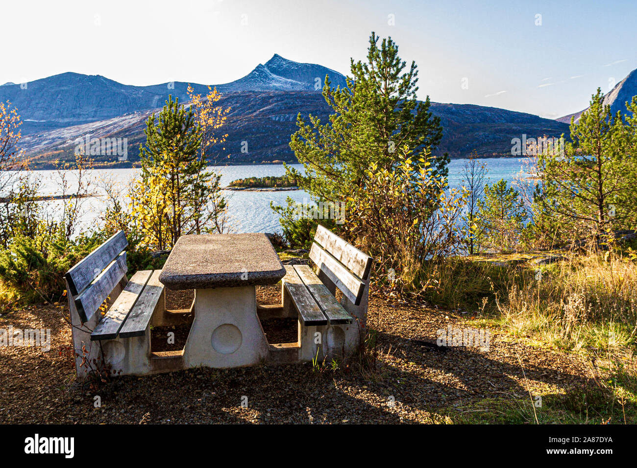 Rustic wooden picnic table exterior hi-res stock photography and images ...