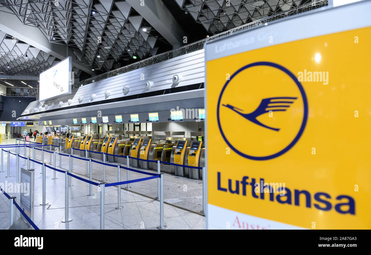 07 November 2019, Hessen, Frankfurt/Main: Empty Lufthansa check-in ...