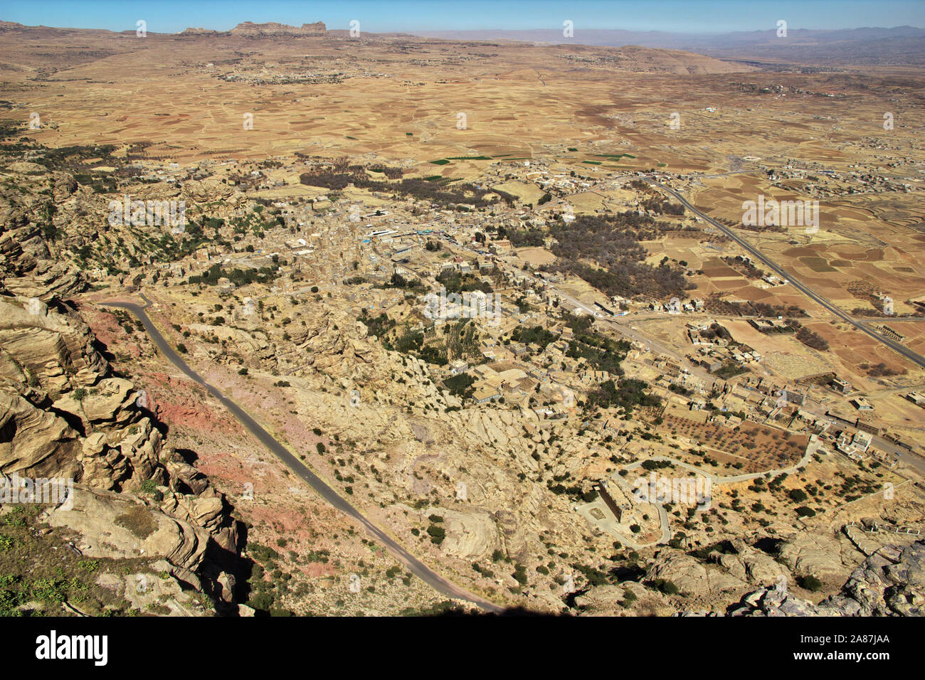Kawkaban village in mountains, Yemen Stock Photo - Alamy