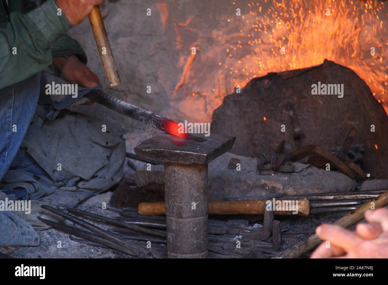 Almahwit hi-res stock photography and images - Alamy