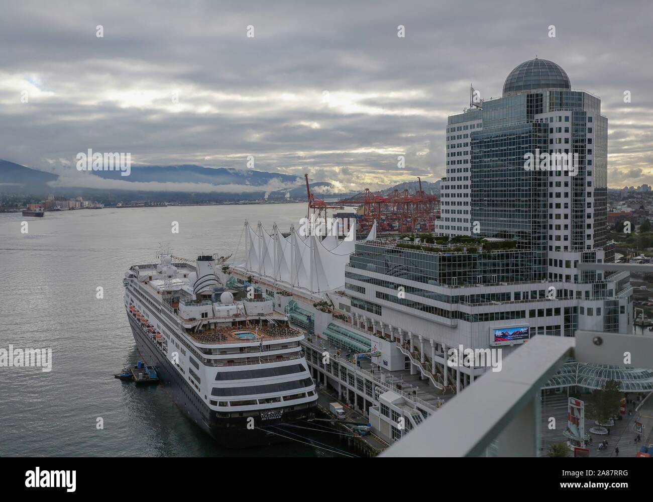 Cruise ship volendam in the harbor of vancouver hi-res stock ...