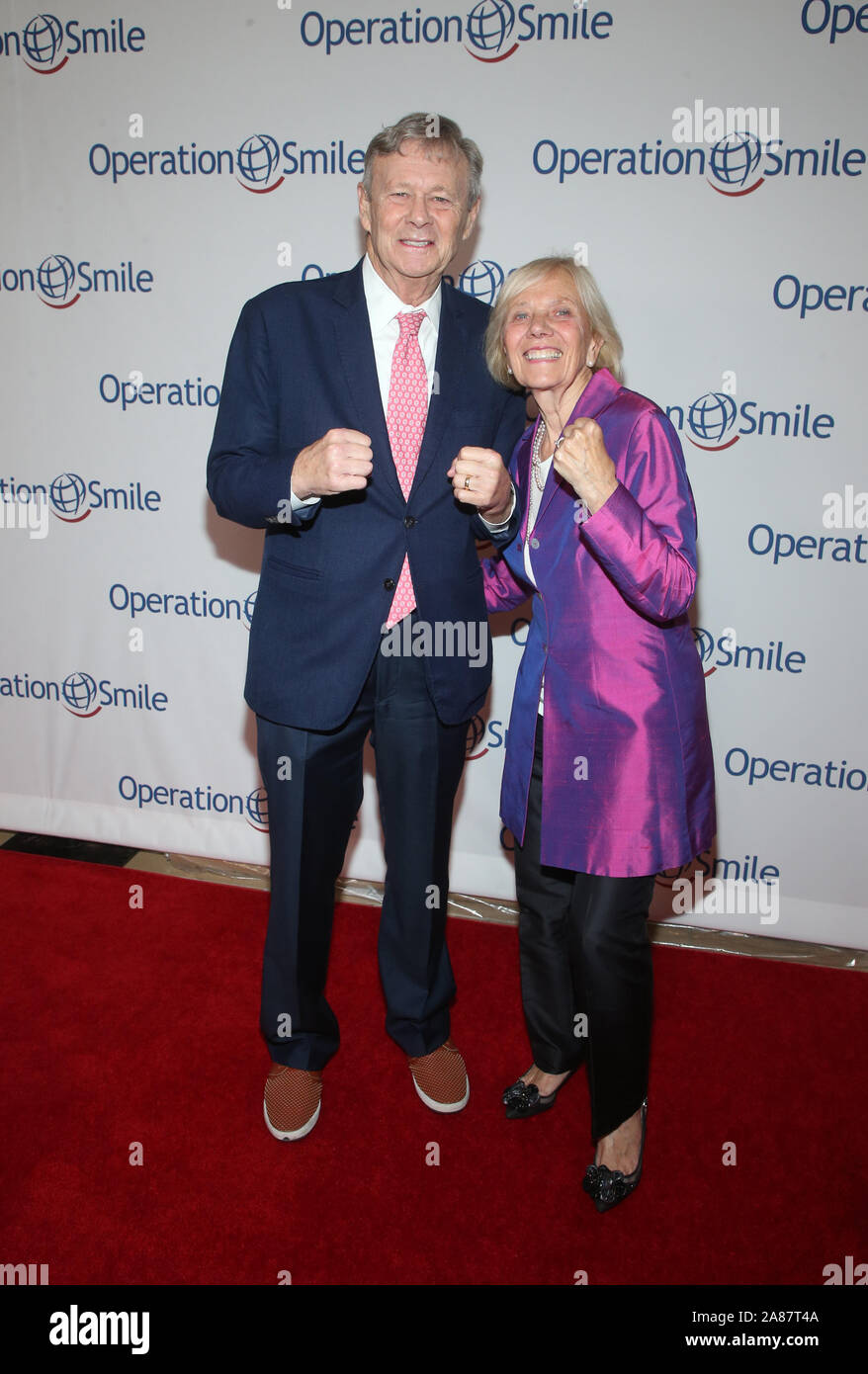 BEVERLY HILLS, CA - NOVEMBER 6: Dr. William P. Magee, Jr, Kathleen S ...