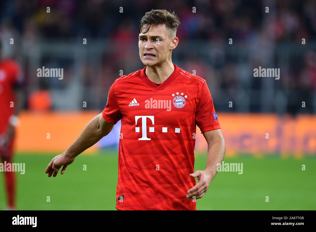 Munich, Deutschland. 06th Nov, 2019. Joshua KIMMICH (FC Bayern Munich ...
