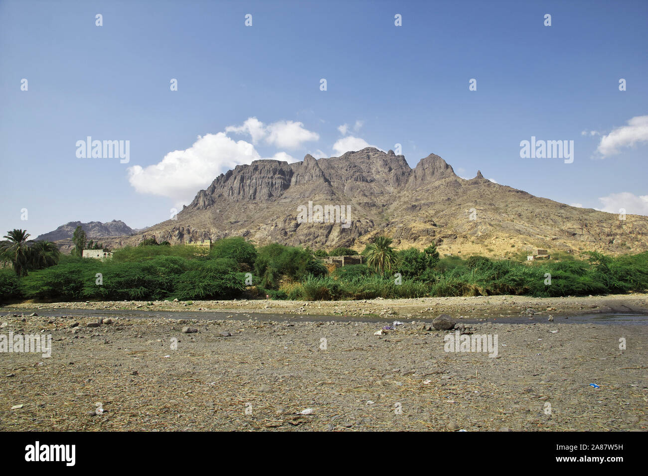Wadi Sara in mountains, Yemen Stock Photo - Alamy