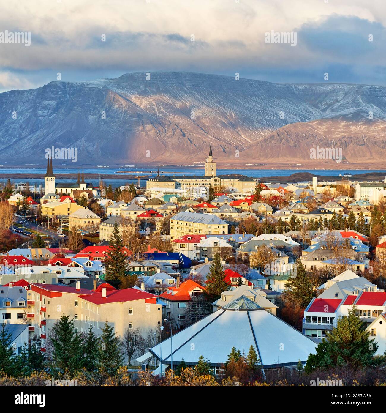 Reykjavik iceland faxafloi bay hi-res stock photography and images - Alamy