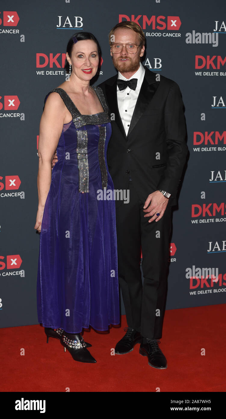 Tina harf hi-res stock photography and images - Alamy