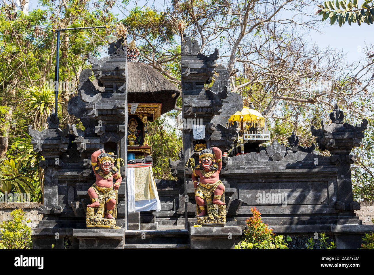 Small hindu temple hi-res stock photography and images - Alamy