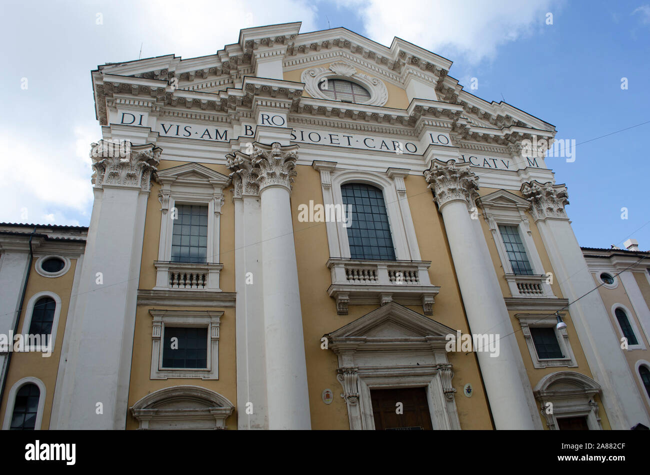 Historic Roman Building in Rome Italy Stock Photo - Alamy