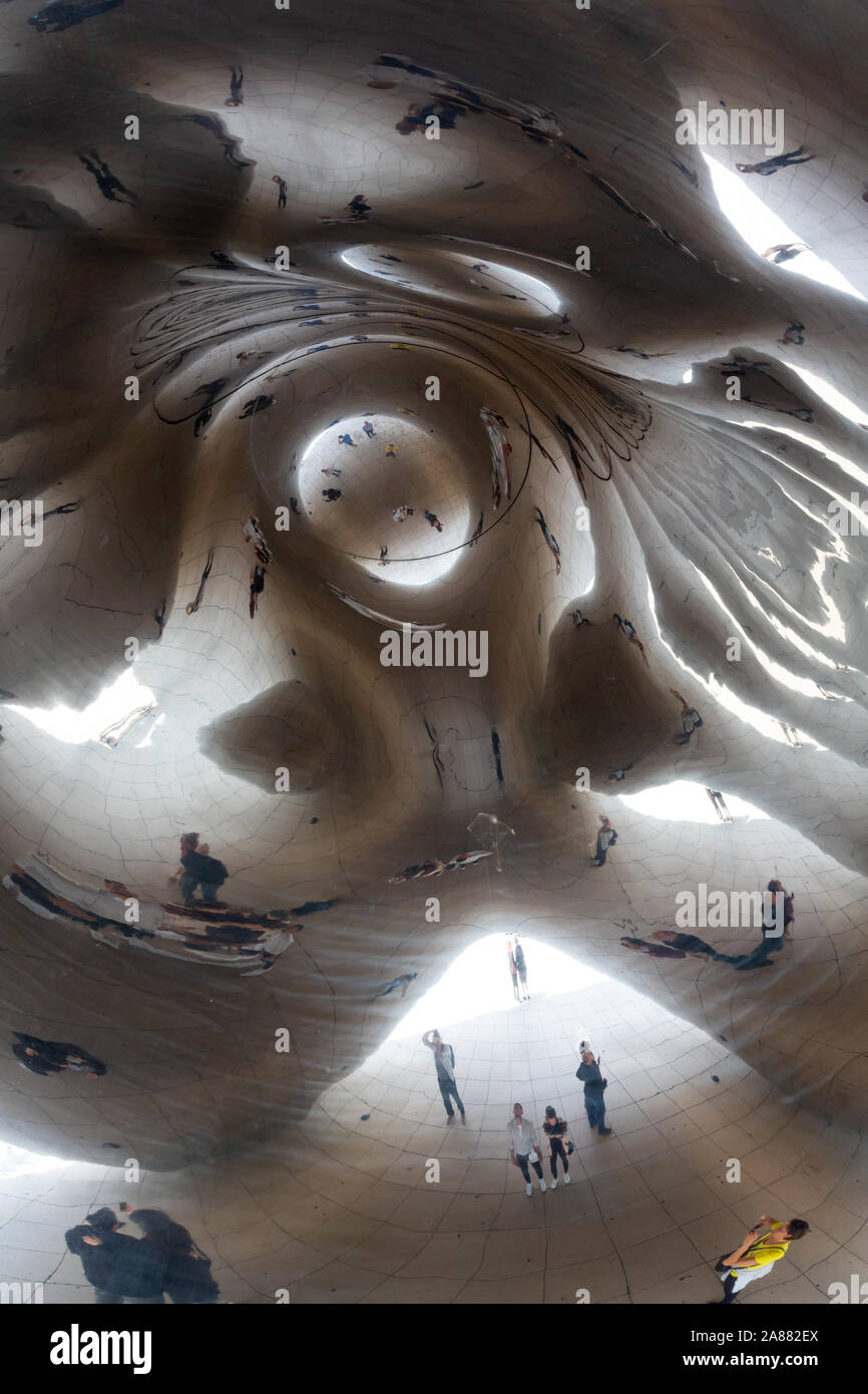 Underneath Cloud Gate, aka The Bean, AT&T Plaza, Millenium Park, The ...