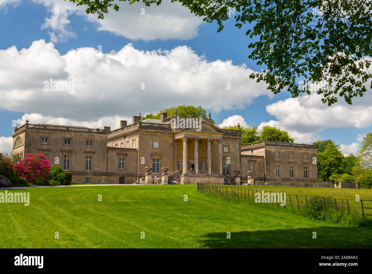 The gardens at stourhead hi-res stock photography and images - Alamy