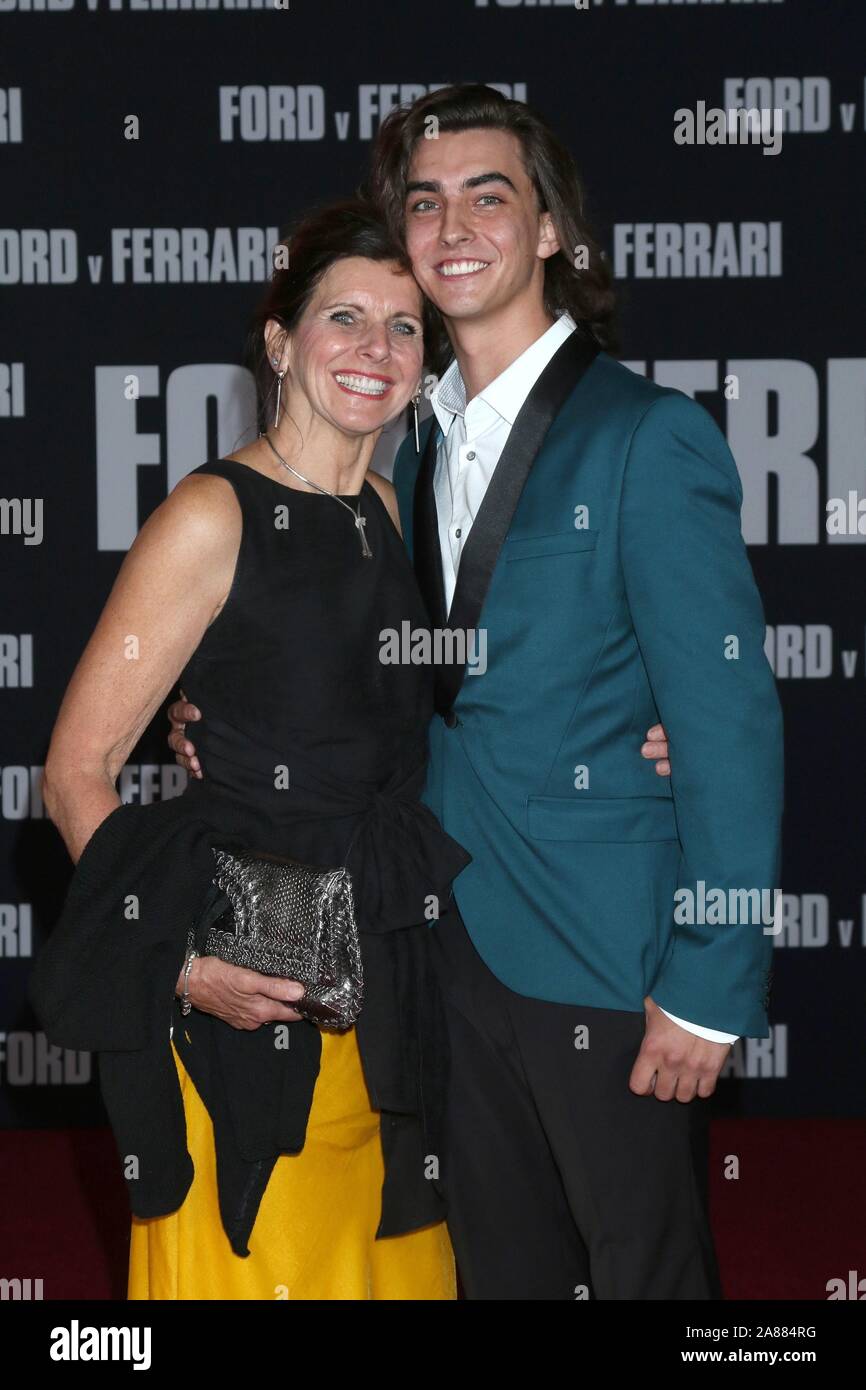 Los Angeles, CA. 4th Nov, 2019. Amber Deane, Larsen Deane at arrivals ...