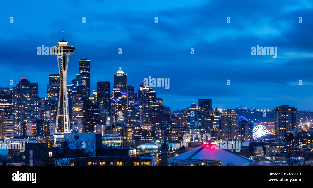 Dark towers skyline hi-res stock photography and images - Alamy