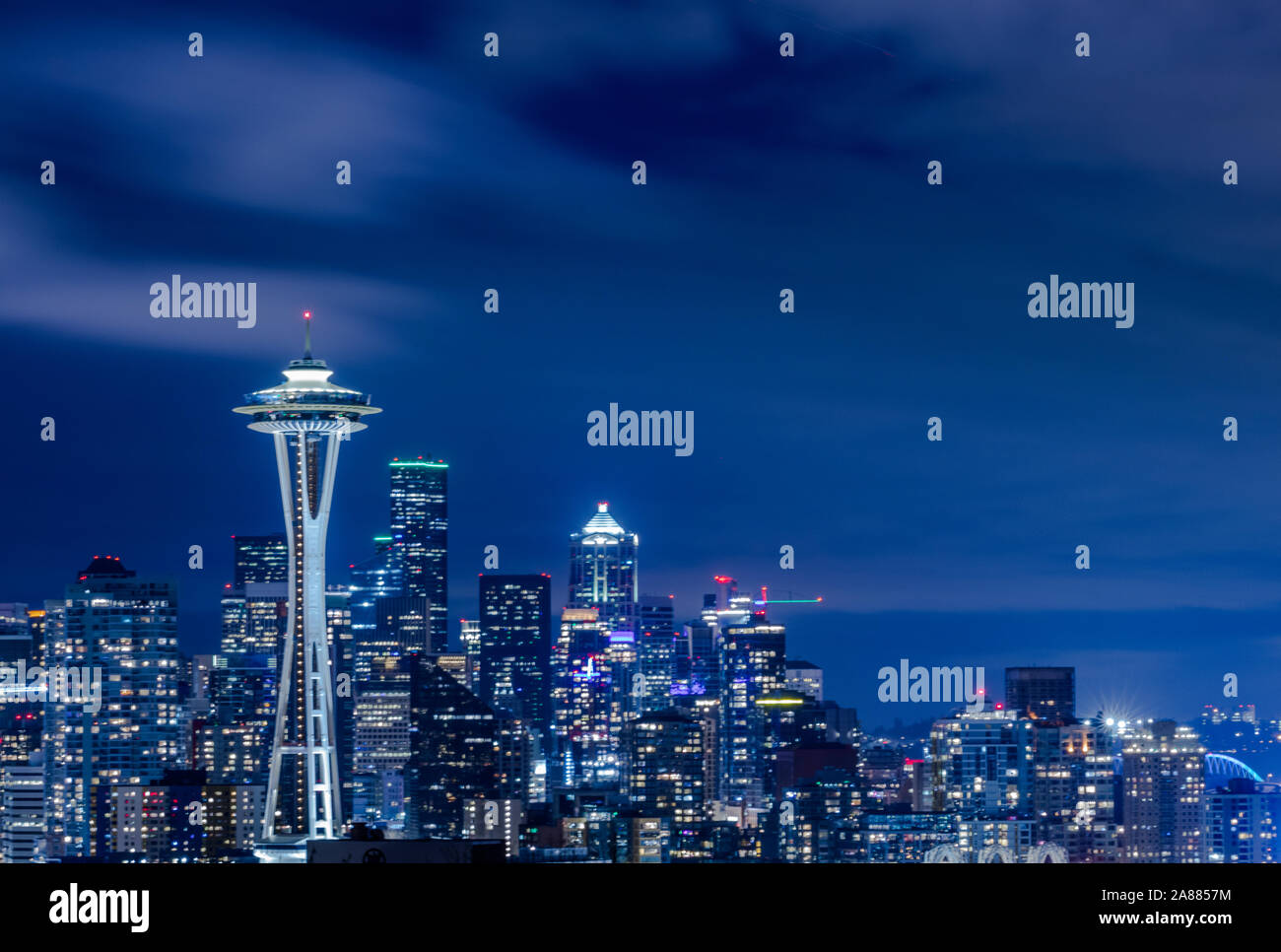 Seattle skyline at night Stock Photo - Alamy