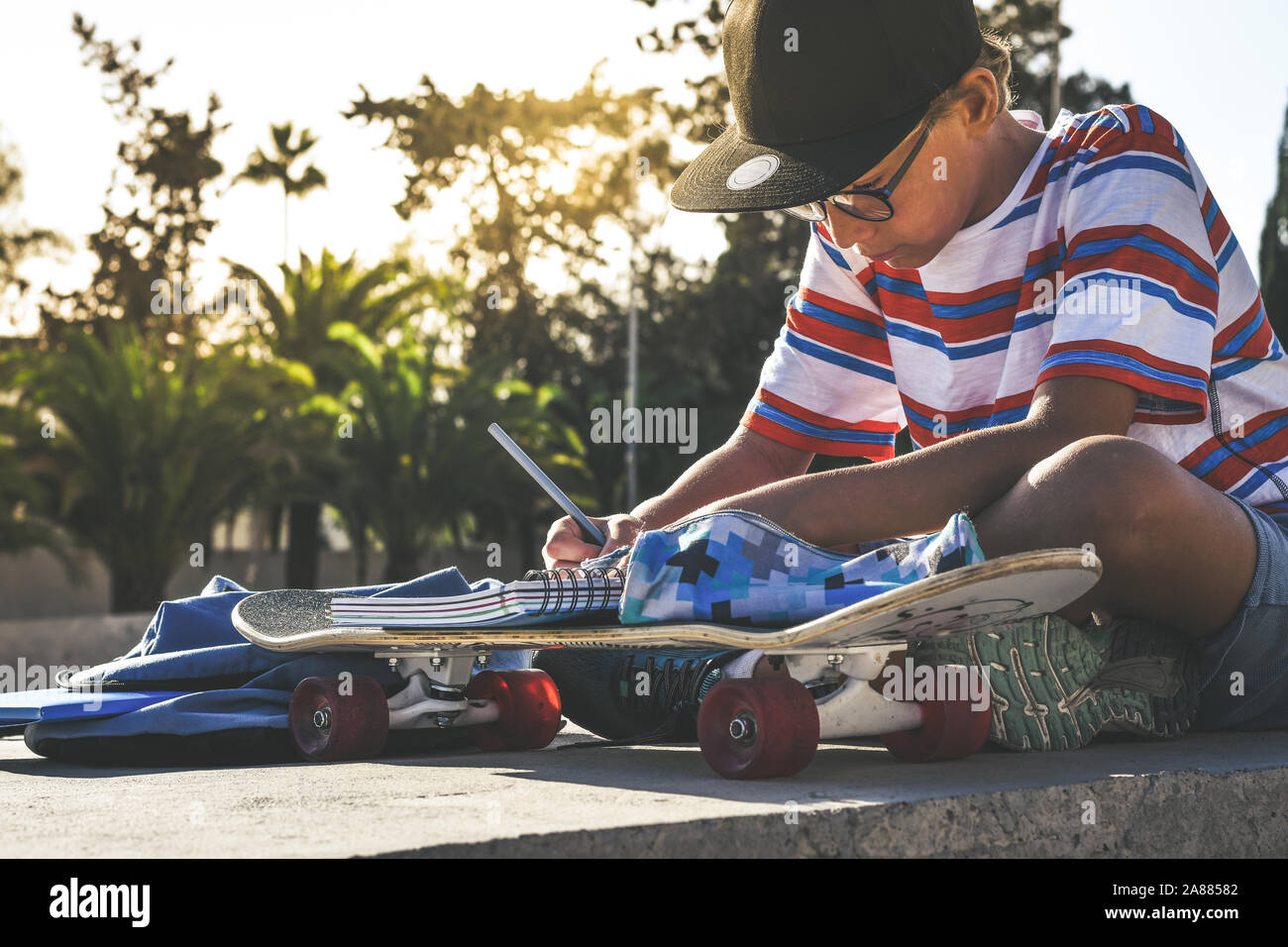 Man write book outdoor hi-res stock photography and images - Alamy