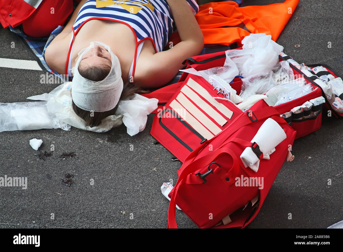 First aid on the street accident Stock Photo - Alamy