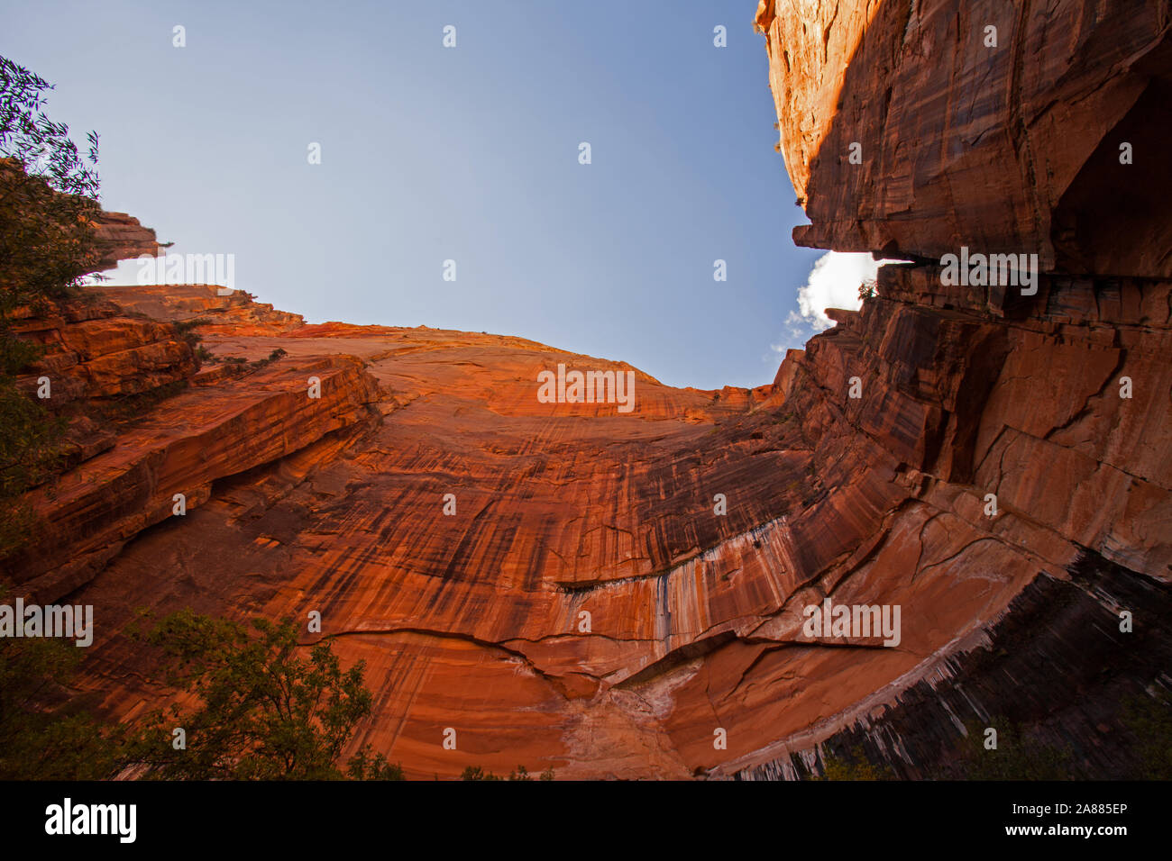 Cliff pools hi-res stock photography and images - Alamy