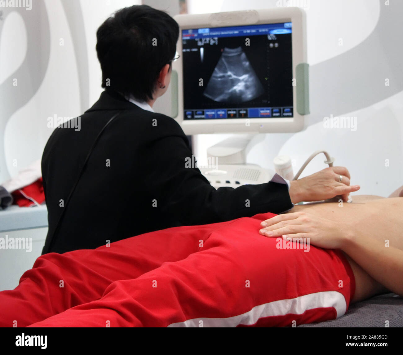 Patient on the ultrasound scan Stock Photo - Alamy